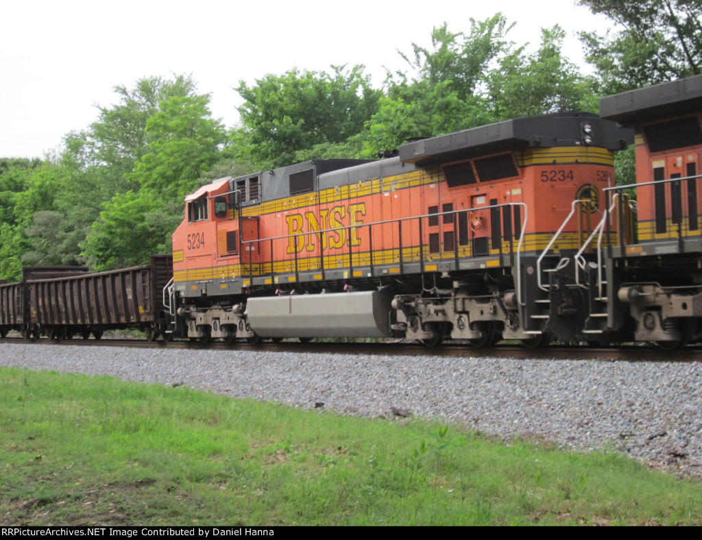 BNSF 5234